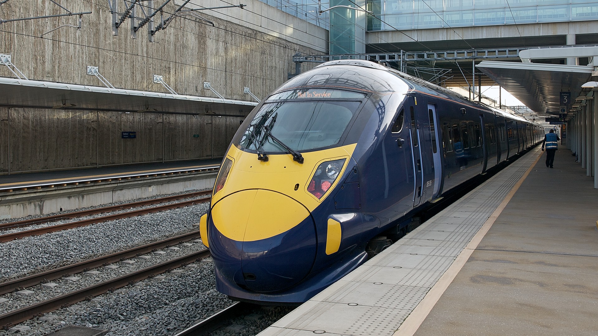 HS train to Margate at Stratford – Our Bow