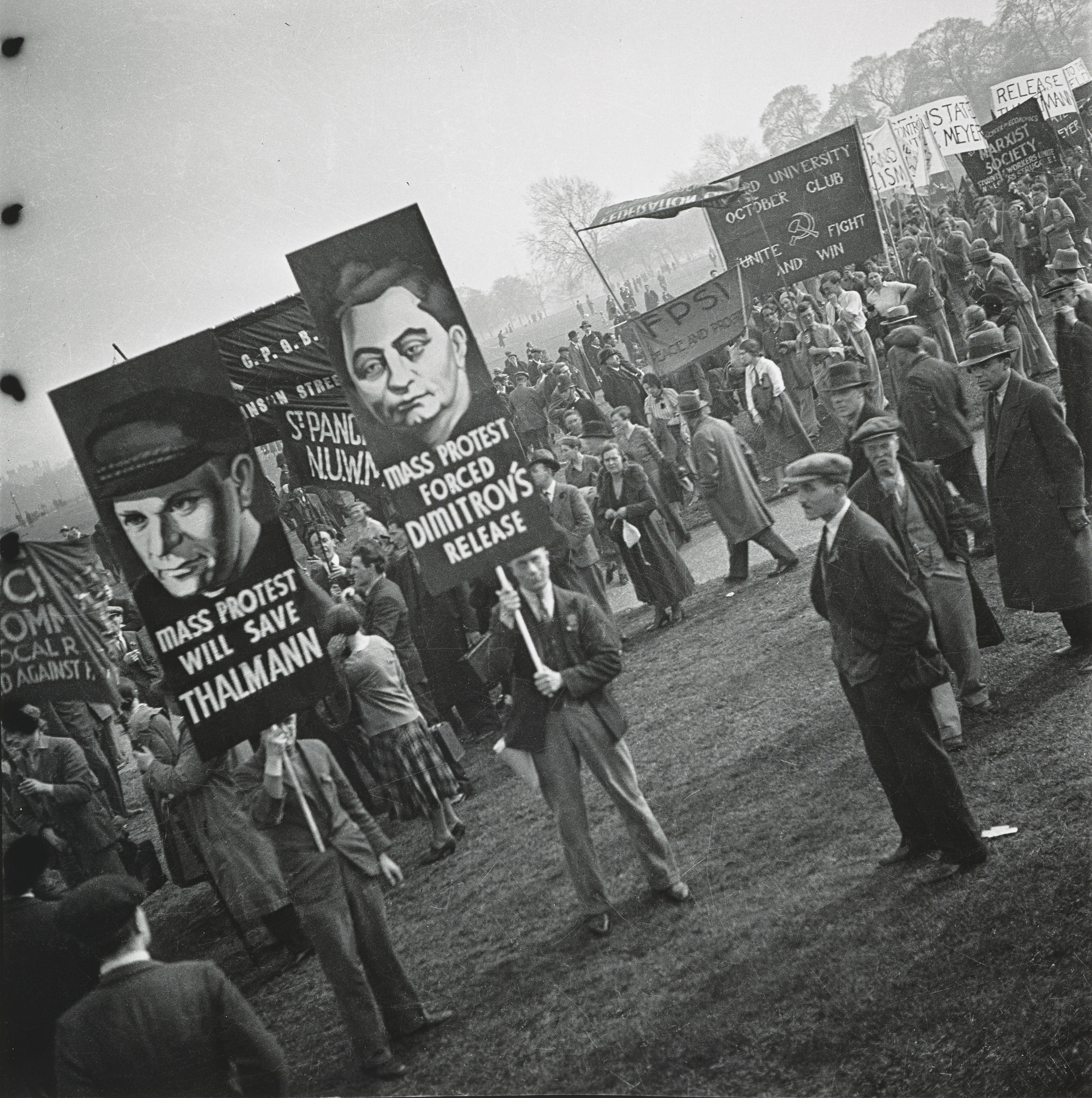 East End photos by Edith Tudor-Hart in Tate exhibition – Our Bow