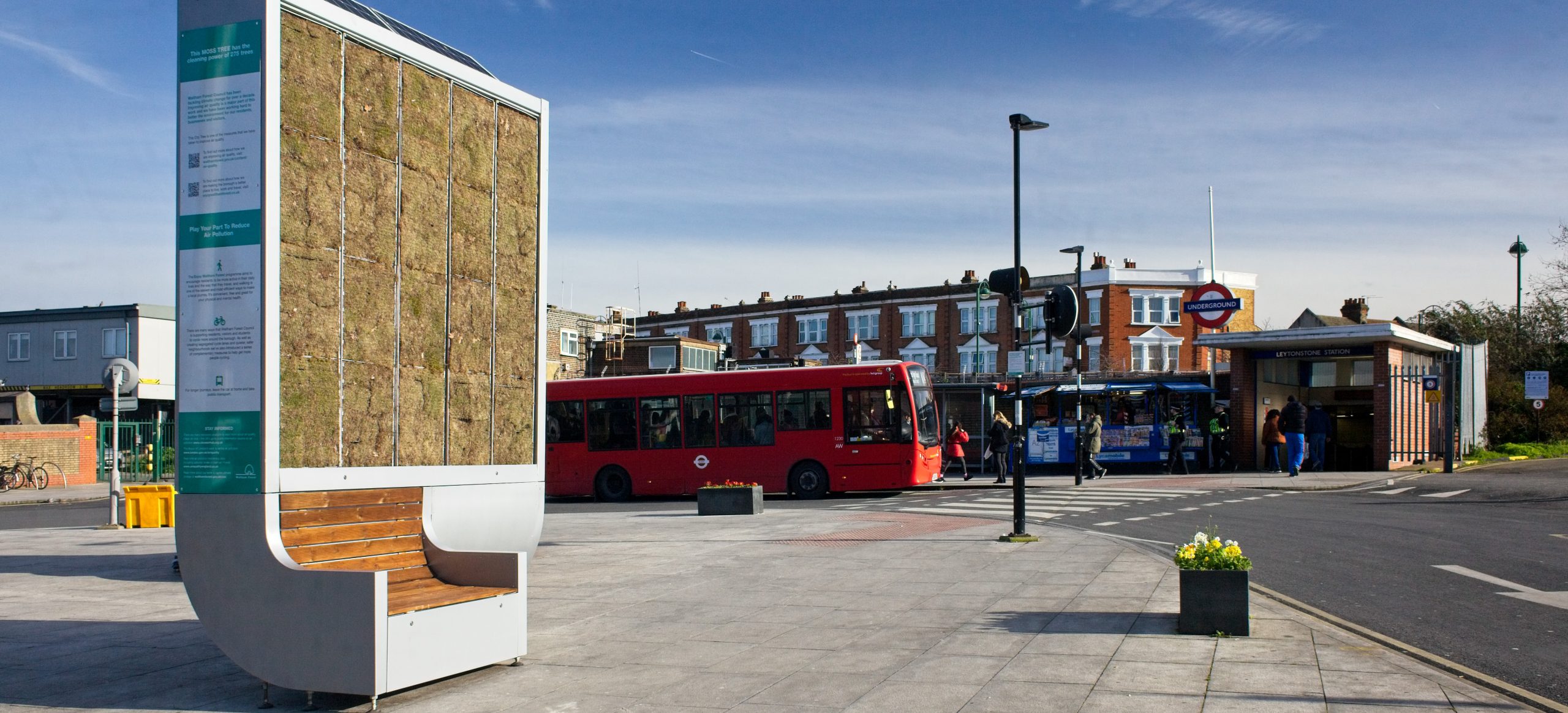 Moss-filled City Trees eat pollution – Our Bow