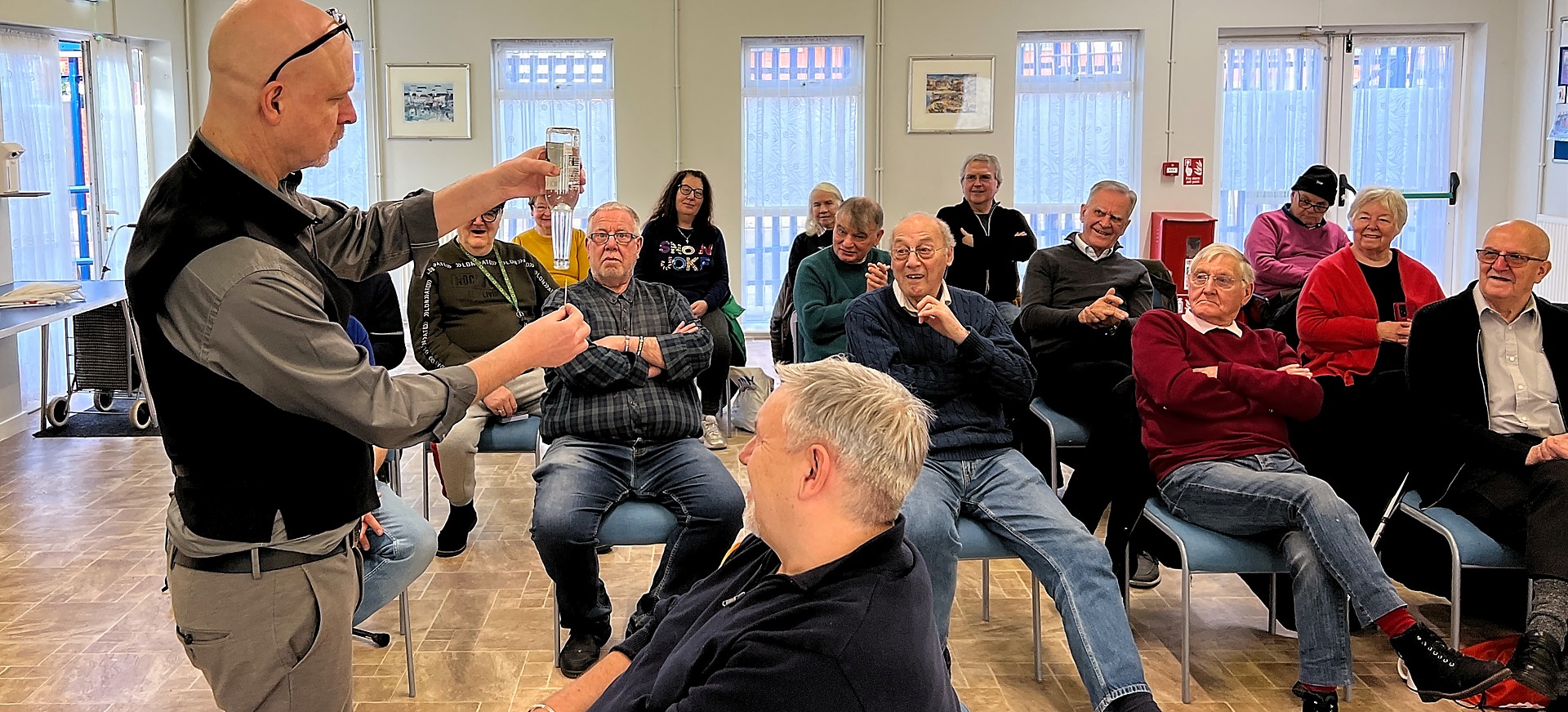 Magician Vince Spade visits the Geezers – Our Bow